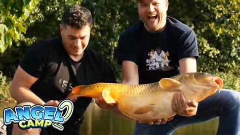 Mario Barth fängt seinen ersten Fisch Angelcamp 2 YouTube