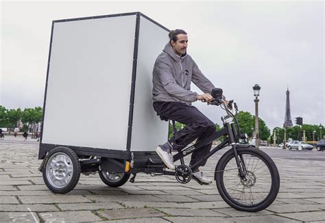 Velyvelo Met Sur Le March Une Centaine De Tricycles Utilitaires