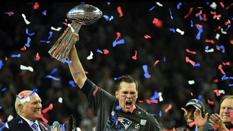 Astro Da NFL Tom Brady Anuncia Aposentadoria Aos 45 Anos AFP YouTube