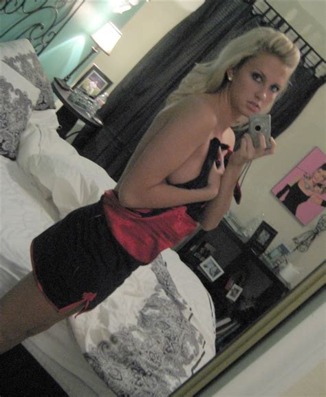 Tobie Percival Nude Voyeurflash