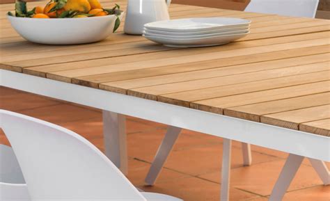 Table en teck et aluminium COMO Au Jardin de Chloé