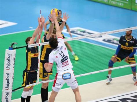 ITA M Ngapeth Slams Title Holders Modena Get 2 0 Perugia Once Again