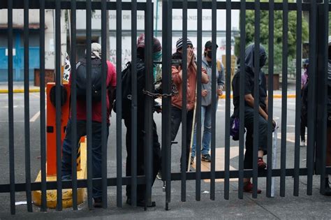 La Jornada Alumnos Del CCH Naucalpan Toman Instalaciones En CU