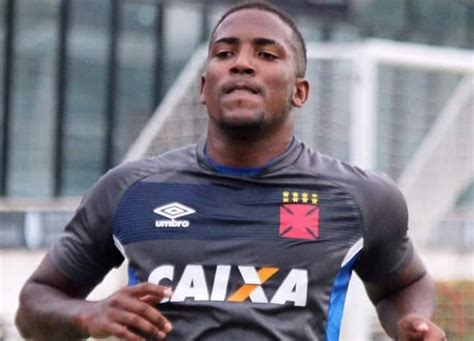 Jogador Thalles Revelado Pelo Vasco Morre Em Acidente No Rj Gp