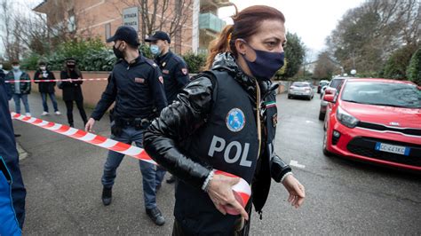 Donna Trovata Morta In Casa Seminuda Il Giallo Nella Notte A Udine