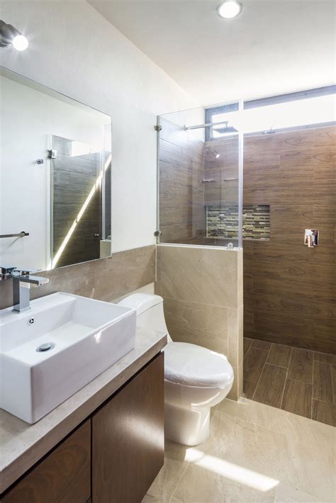 Baños pequeños modernos y elegantes
