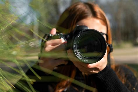Jak wybrać odpowiedni obiektyw do swojego aparatu poradnik dla