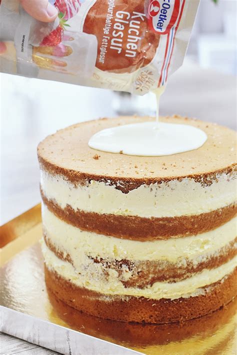 Naked Cakes Torten mit Süßigkeiten von DeineTorte de Calistas Traum