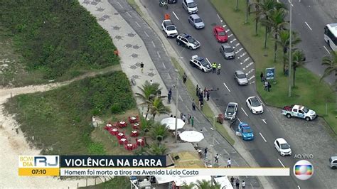 Vídeo Homem é morto a tiros na Avenida Lúcio Costa Barra da Tijuca