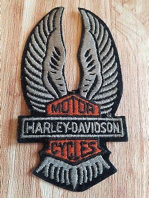 VINTAGE HARLEY DAVIDSON MOTORCYCLE 5 INCH SILVER WINGS EMBROIDERED