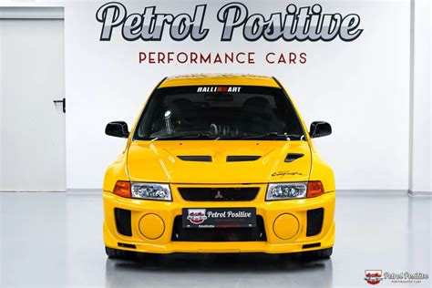 Showroom Petrol Positive Performance Cars GmbH