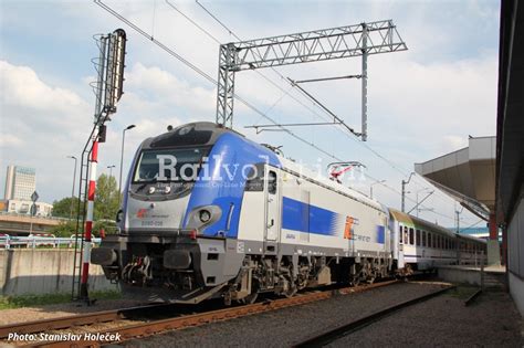 More 3 KV DC Griffins For PKP IC Railvolution