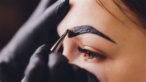 Sobrancelhas de henna tudo o que você precisa saber Make Vida