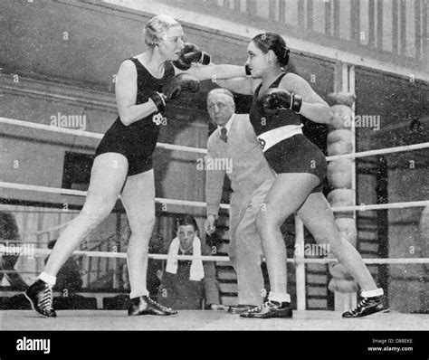 Frauen Boxen 1933 Stockfoto Bild 56735490 Alamy