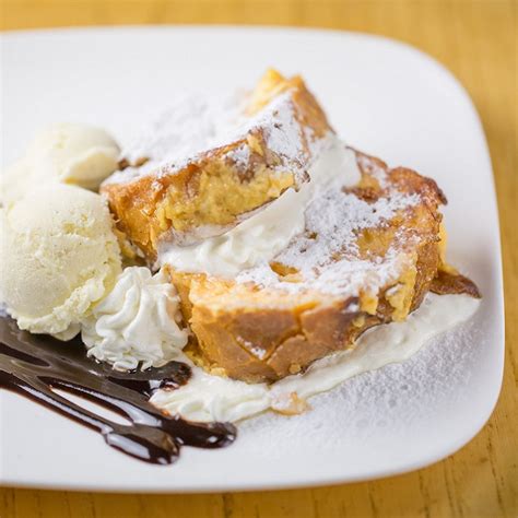 Recette Pain perdu aux poires et sa boule de glace à la vanille