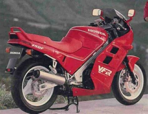 1989 Honda VFR750F RC24