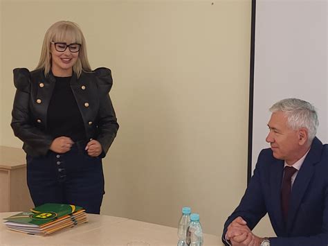 INAUGURACYJNA SESJA RADY KOBIET ZA NAMI Infonowadeba Pl