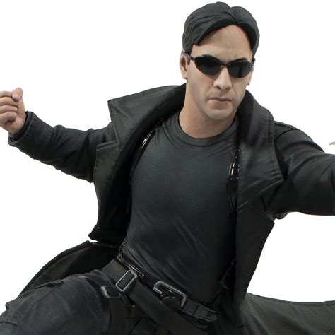 The Matrix Gallery Neo Deluxe Statue Entertainment Earth