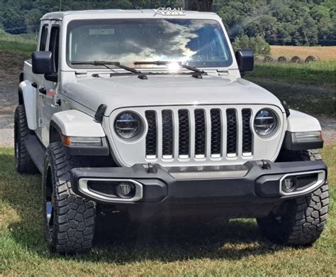 2021 Jeep Gladiator Wheel Offset Aggressive 1 Outside Fender Stock
