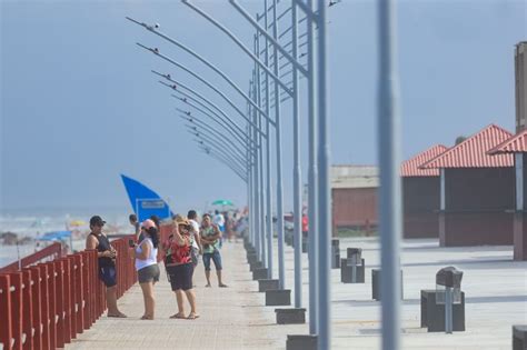 Estado Entrega Nova Orla Da Praia De Ajuruteua Em Bragan A Ag Ncia Par