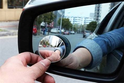 Tất tần tật về gương cầu lồi ôtô