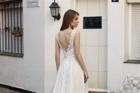 Vestidos De Novia Con Escote En V La Opci N M S Elegante Y Vers Til