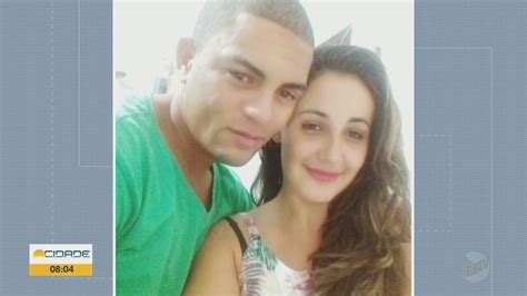 Mulher é morta golpes de faca por ex companheiro em Campo do Meio