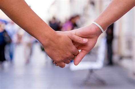 Gia đình tôi vô cùng ngỡ ngàng khi anh trai dẫn người yêu về ra mắt