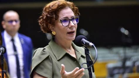 Tse Multa Carla Zambelli Em R Mil Por Propaganda Eleitoral