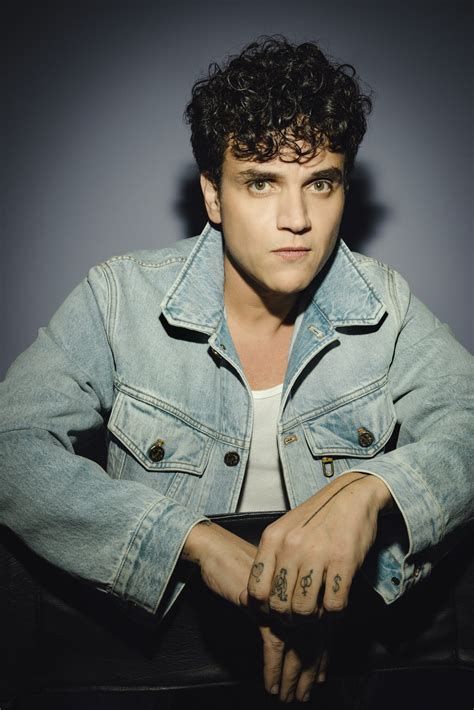 Silvestre Dangond presenta Intruso su primer álbum dedicado a la