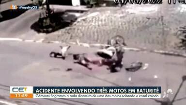 CETV 1ª Edição Fortaleza Câmera flagra acidente entre três motos em