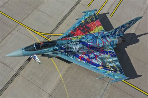 Jüdische Allgemeine on Twitter Flügel des Kampfjets sind mit der