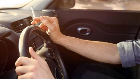 Como Tirar O Cheiro Do Cigarro Do Carro De Uma Vez Por Todas Veja Agora