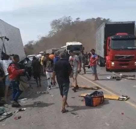 Acidente Na BR 381 Em Nova Era Deixa Dois Em Estado Grave Babados E
