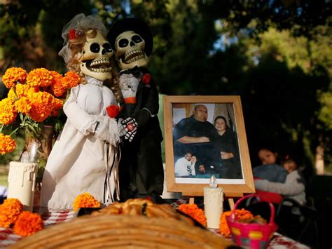 Estos son los elementos de la ofrenda del Día de Muertos y su significado