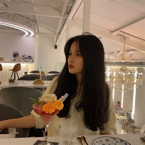 쩡이 jjeongda vely Threads Say more