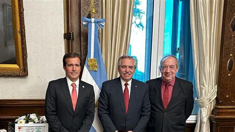 El misterio de Alberto Fernández a qué se dedica el presidente los