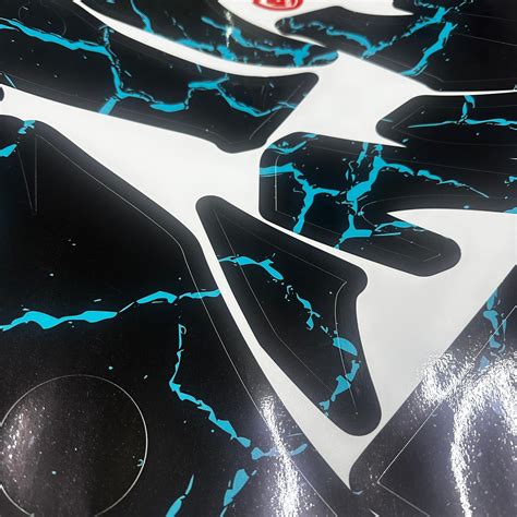 Yamaha MT 25 2020 2023 Sticker Şimşek Desen Kaplama Sticker Etiket