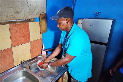 Crise De Leau Les Contr Les Sanitaires Sont Renforc S Sur L Le
