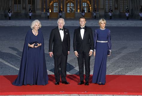 Charles III en France Brigitte Macron et Camilla accordées duel de