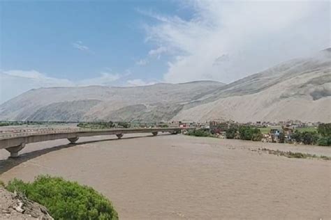 Arequipa son 19 los centros poblados en riesgo por crecida del río
