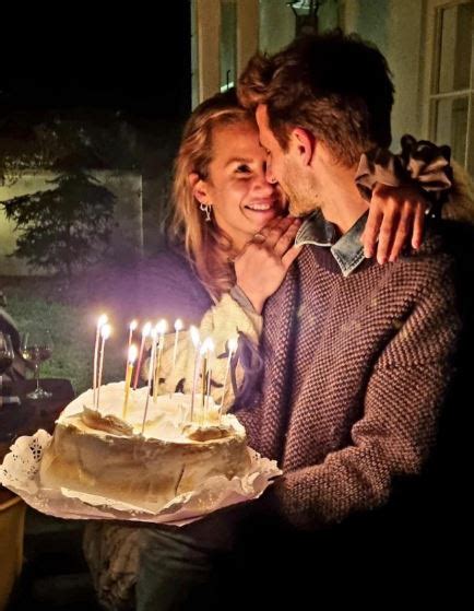 Emilio Edwards le pidió matrimonio a ex pareja de Claudio Castellón