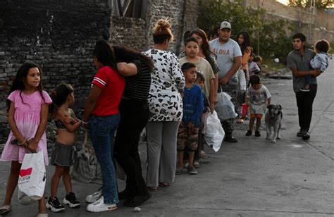 Pobreza na Argentina cresce e atinge 57 4 da população na máxima em