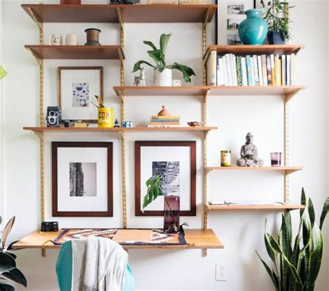 un bureau sur un pan de mur Architecte d intérieur décoratrice à