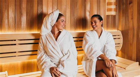 V N H A X Ng H I Sauna C O H N Qu C