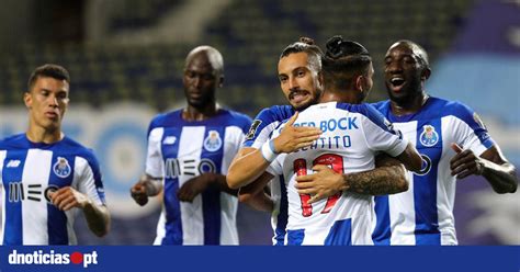 Campe O Fc Porto Goleia Moreirense Na Despedida Do Drag O Dnoticias Pt