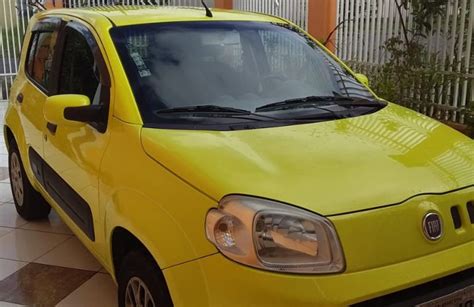 Fiat Uno Vivace 1 0 8V Flex 4p 2014 2014 Salão do Carro 282261