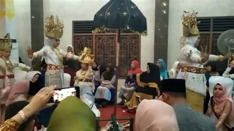 Tari Cangget Acara Adat Begawi Lampung Tengah Youtube
