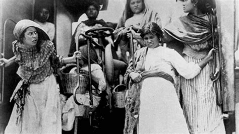 Generalas periodistas enfermeras las mujeres en la Revolución