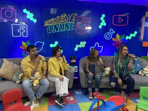 Abs Cbn Updates On Twitter Masayang Kwentuhan Sa Showtime Online